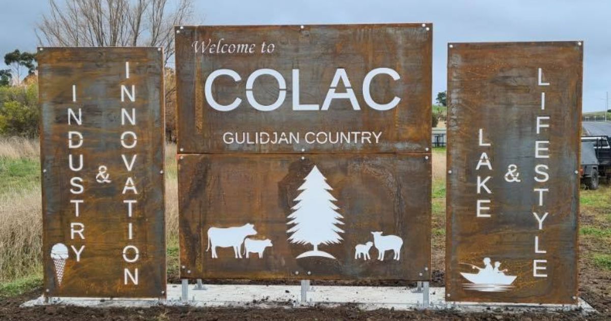 New Colac Sign